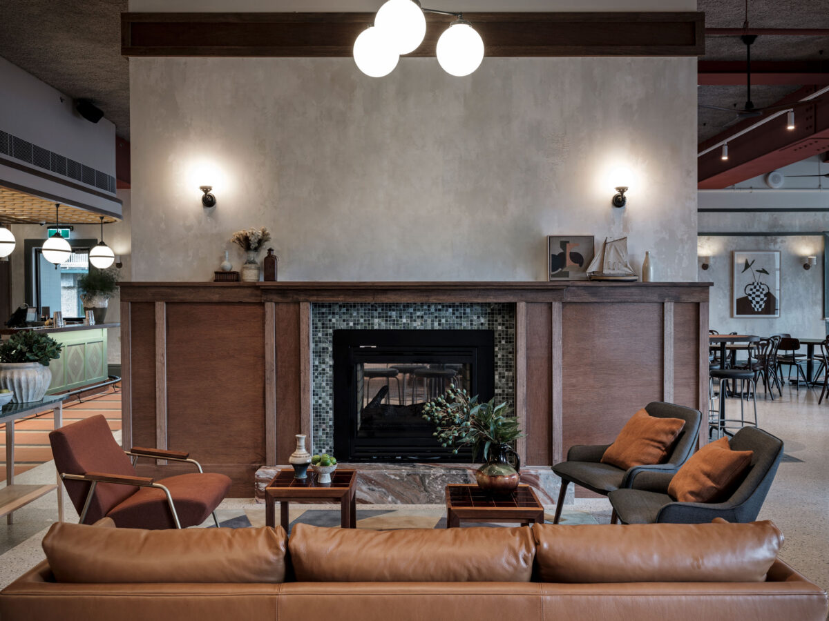Woolly Bay Hotel | Bar | Restaurant | Woolloomooloo - Luchetti Krelle